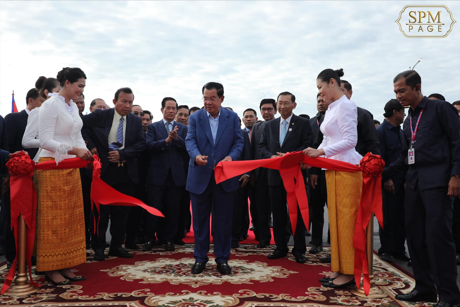 រោងចក្រប្រព្រឹត្តកម្មទឹកស្អាតបាក់ខែងជំហ៊ានទី១ស្ថិតនៅសង្កាត់បាក់ខែង ...